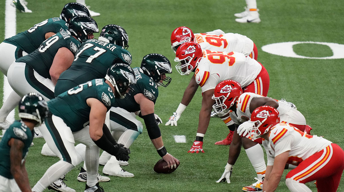 Eagles agree to $68 million contract extension with Cam Jurgens