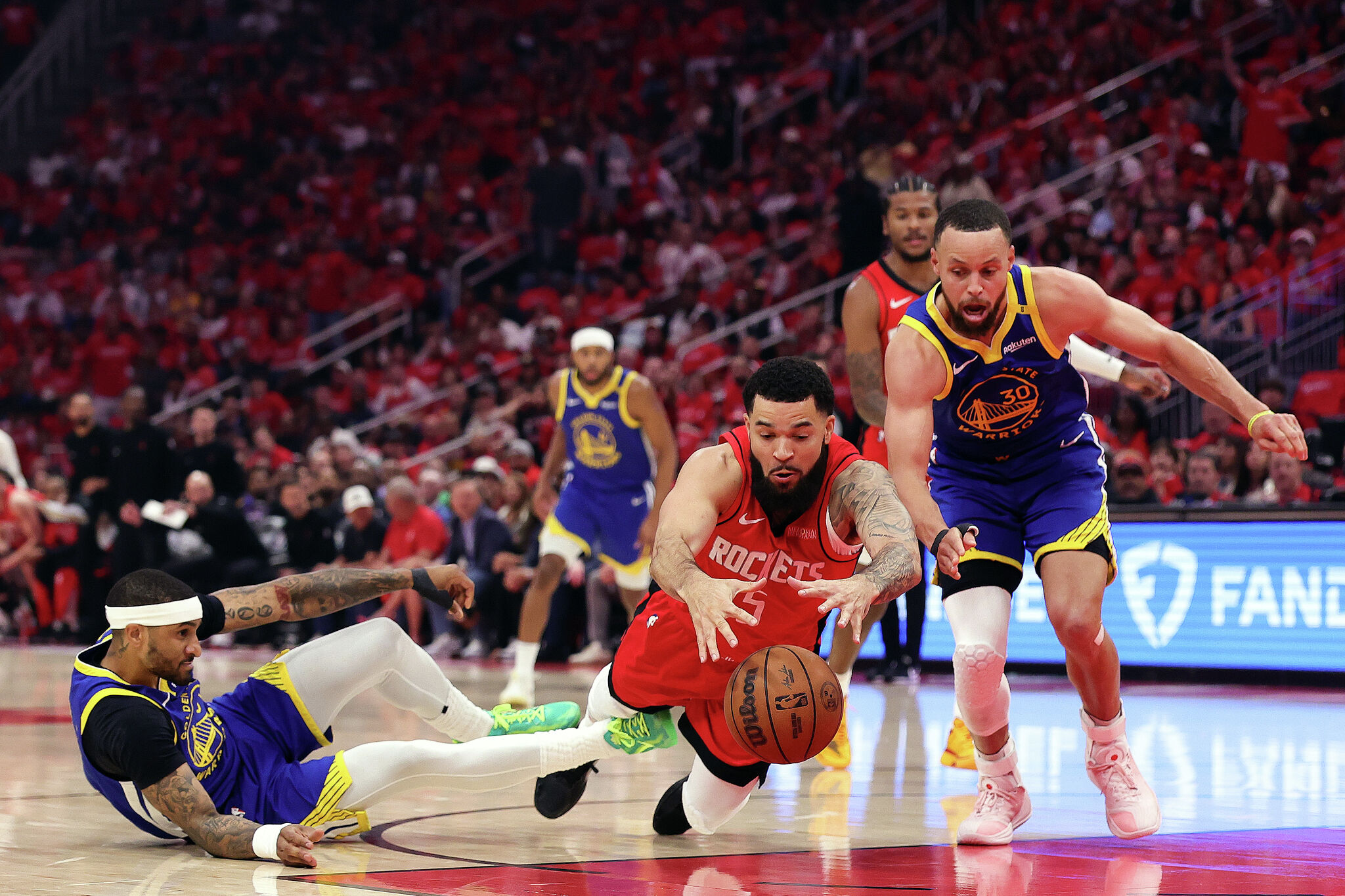 'Felt like 1997': Warriors-Rockets has NBA throwback vibes