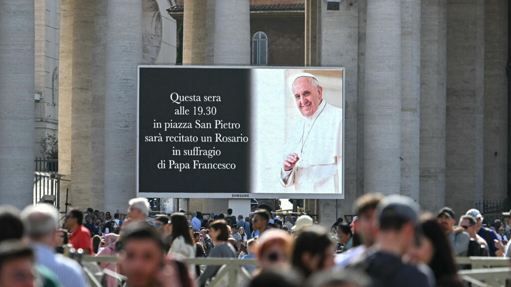 Live: Vatican holds first public prayer to honour death of Pope Francis ...