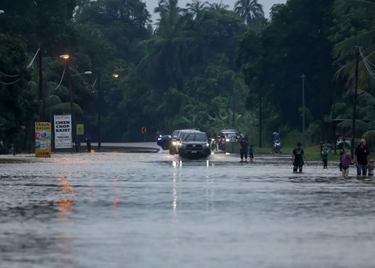 WEATHER: Intense cold front to bring heavy rain, gale-force winds and SNOW