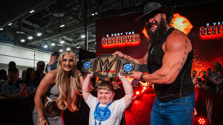 WWE's Tiffany Stratton & Braun Strowman Surprise Make-A-Wish Kids For ...