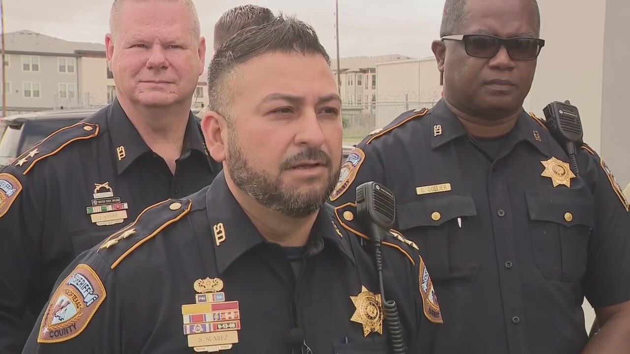 FULL UPDATE: Man killed by SWAT in Harris County