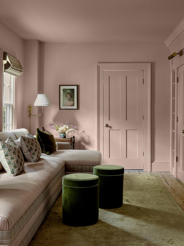 Hidden Doors and Patterns Galore Bring British Charm to This Builder ...