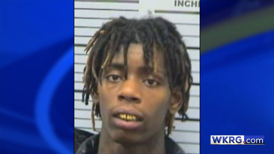 Mobile man sentenced for illegally carrying a machine gun Mobile man sentenced for illegally carrying a machine gun