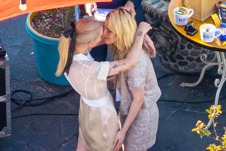 Kristen Stewart and Dylan Meyer Matched in Minis at Their Outdoor Wedding — See Their ...