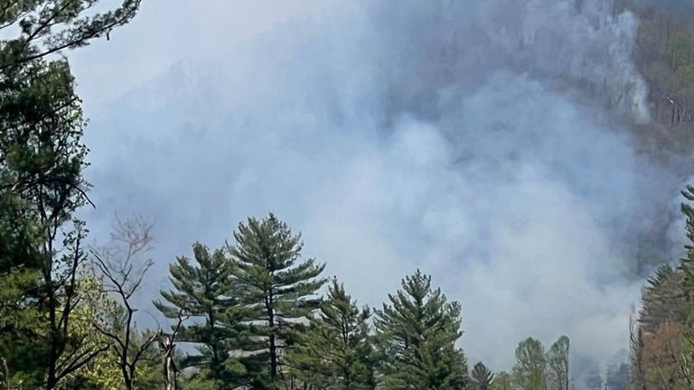 Haoe Lead Fire expands to 2,400+ acres, 12% containment