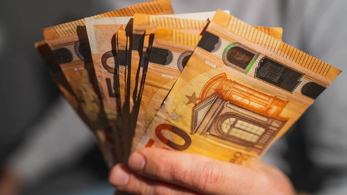 Dinar algérien : nouvelle hausse de l’euro sur le marché noir