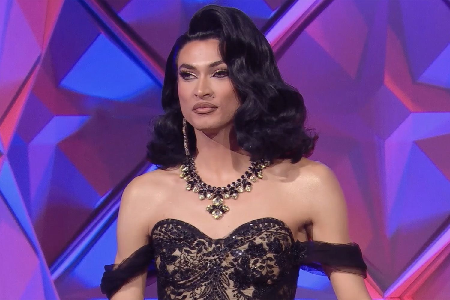 “Canada's Drag Race” winner Venus says police in Mexico brutally ...