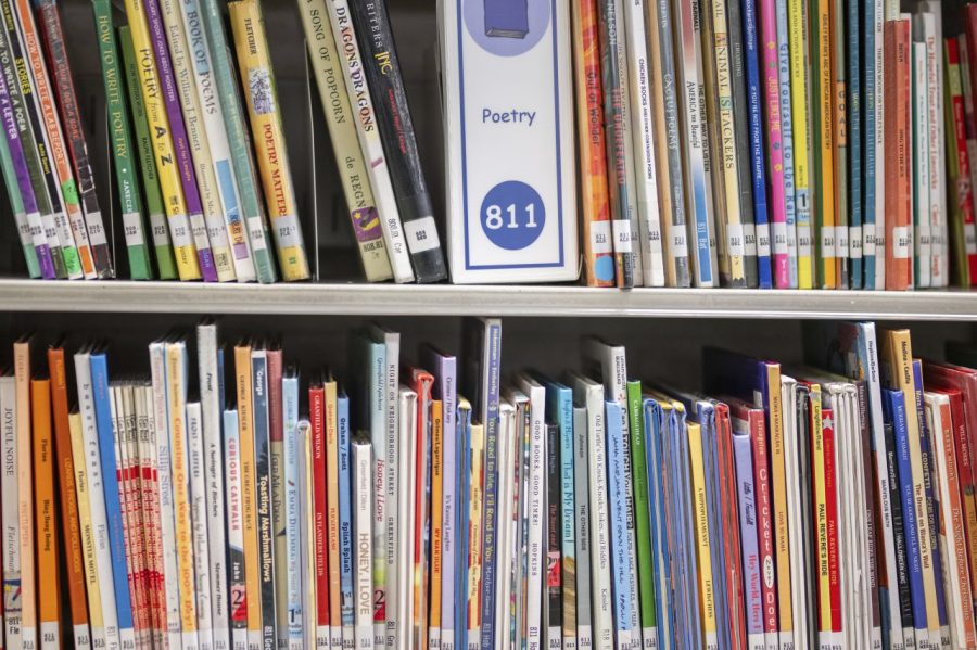 Illinois school libraries to receive $1.3 million in grants