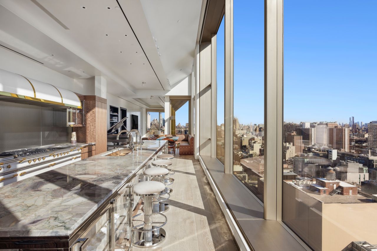 Former Howard Hughes CEO David Weinreb Asks $75 Million for Manhattan ...