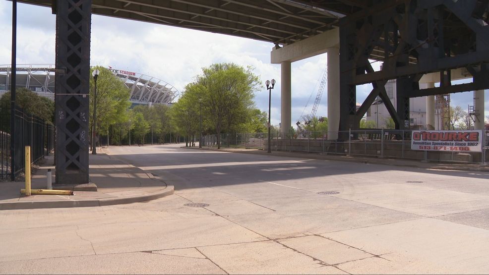 Demolition begins on what will become lot for Bengals parking, tailgating
