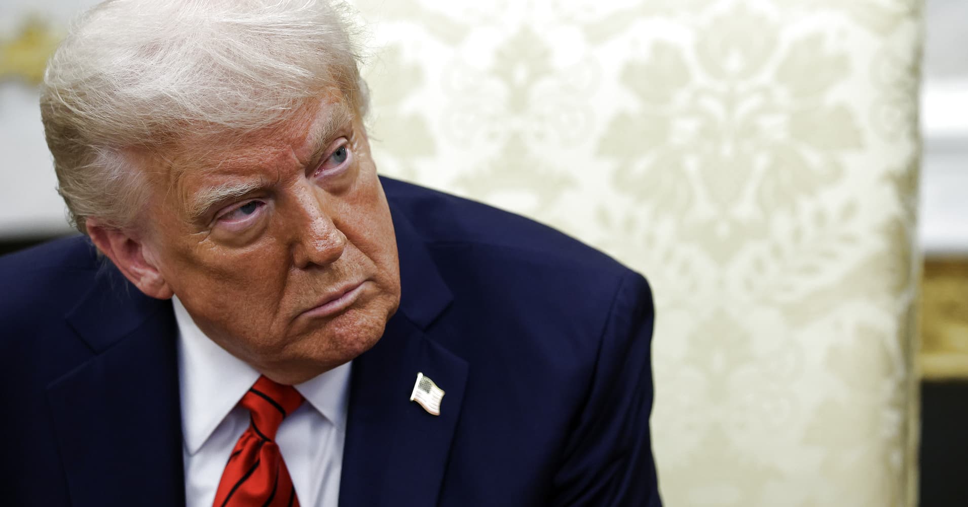 Trump hosts Walmart, Target and Home Depot CEOs for tariff meeting