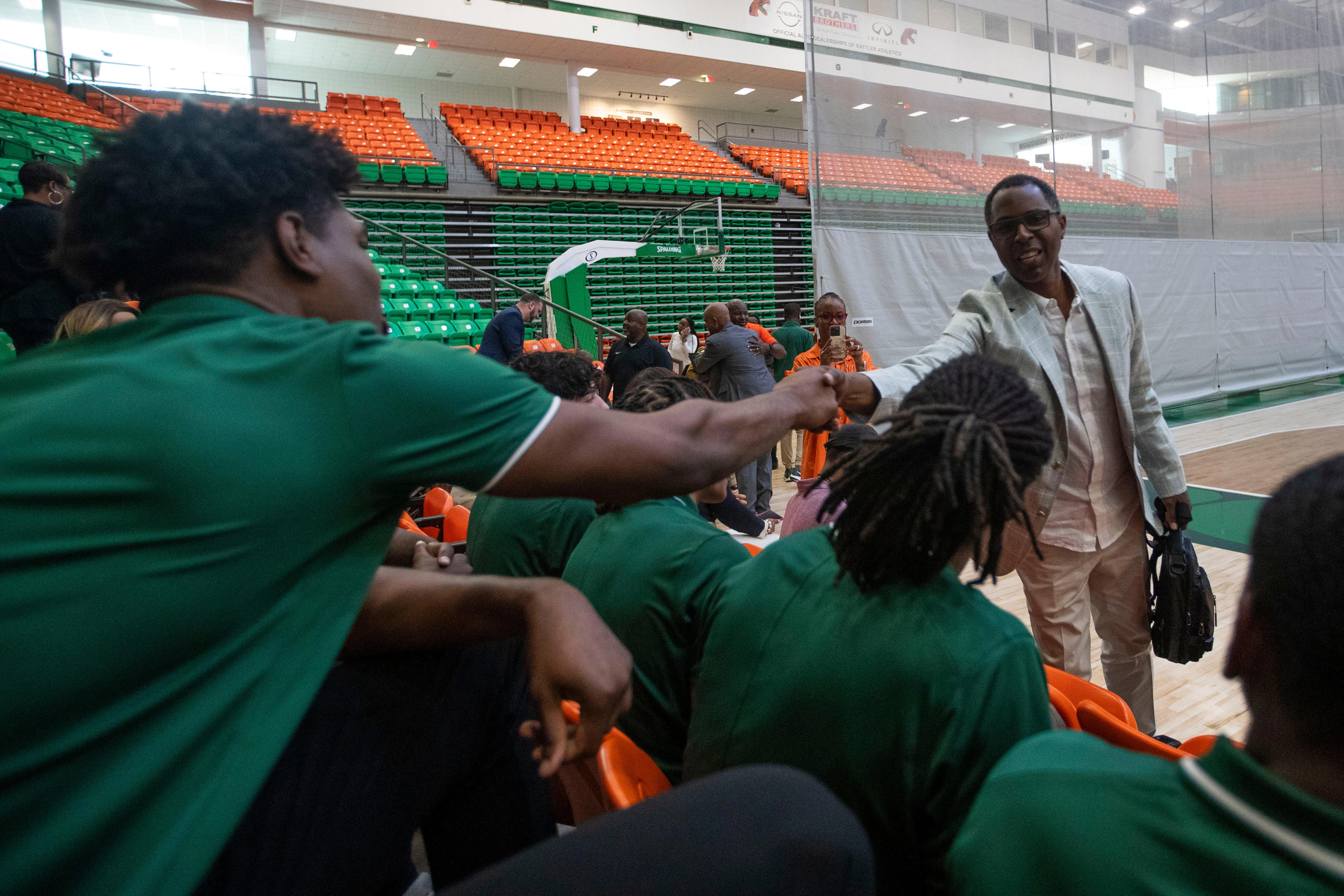 FAMU basketball coach Charlie Ward to debut with Rattlers at USF this ...