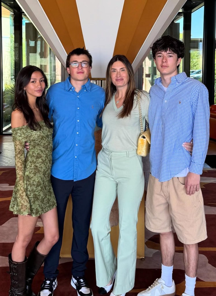 Mark Wahlberg's wife Rhea poses with son's model girlfriend in photo ...