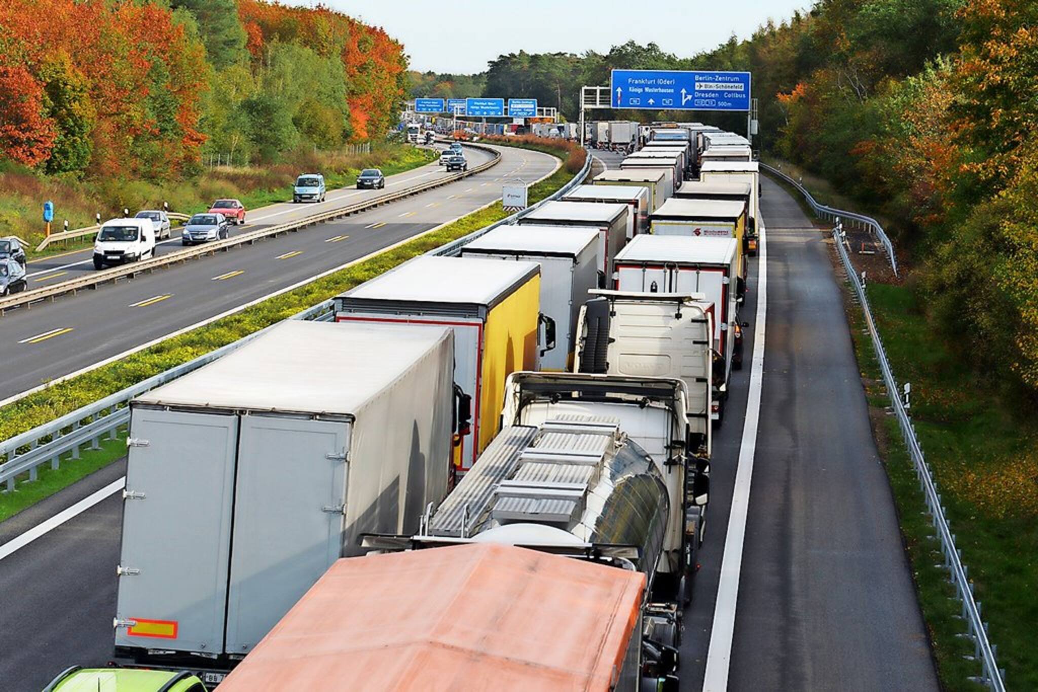 Stau-Warnungen: Wie ist der Verkehr in Dahme-Spreewald?