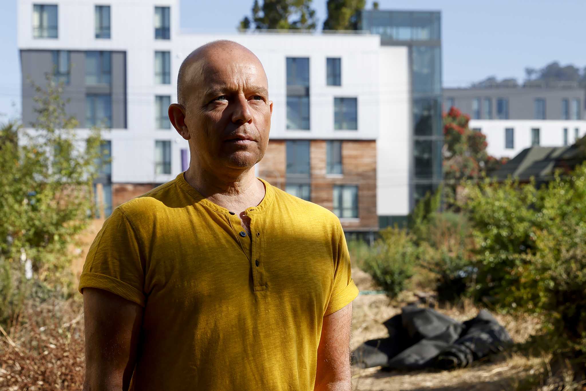 Former Fox News host launches bid for California governor