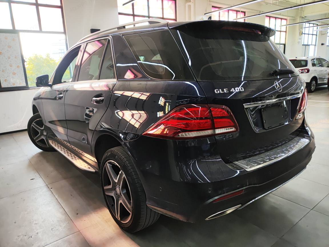 奔驰 奔驰GLE 2015款 GLE 400 4MATIC实拍图