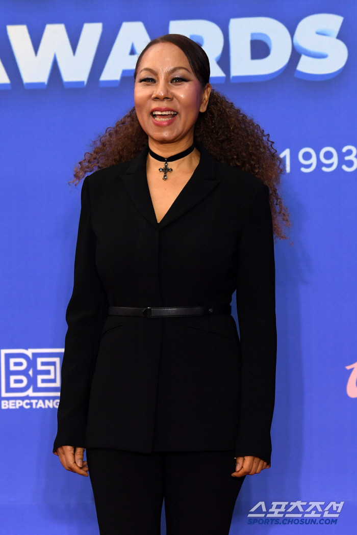 Insooni, Kim Jongmin's wife's official apology is so pretty. Stop.