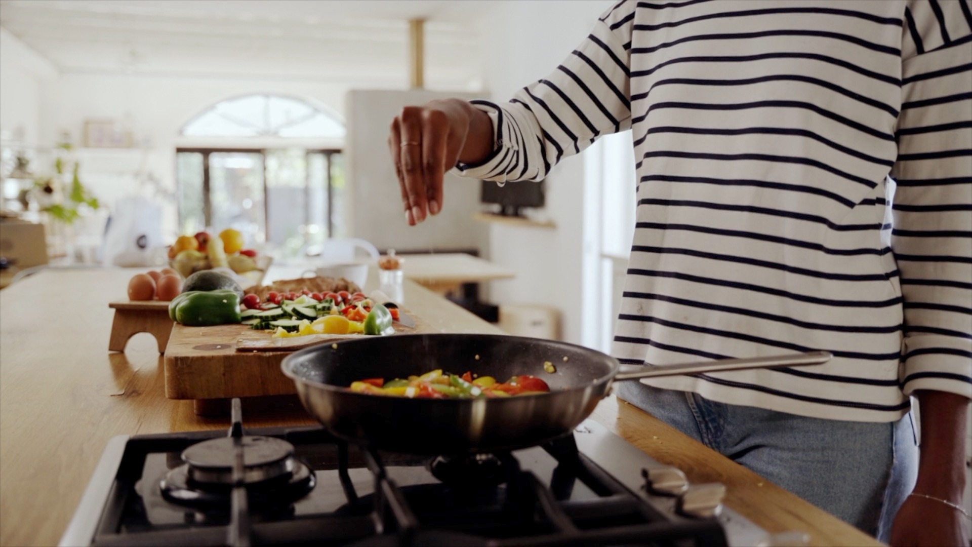 Think Twice Before Keeping These 8 Things by Your Stove