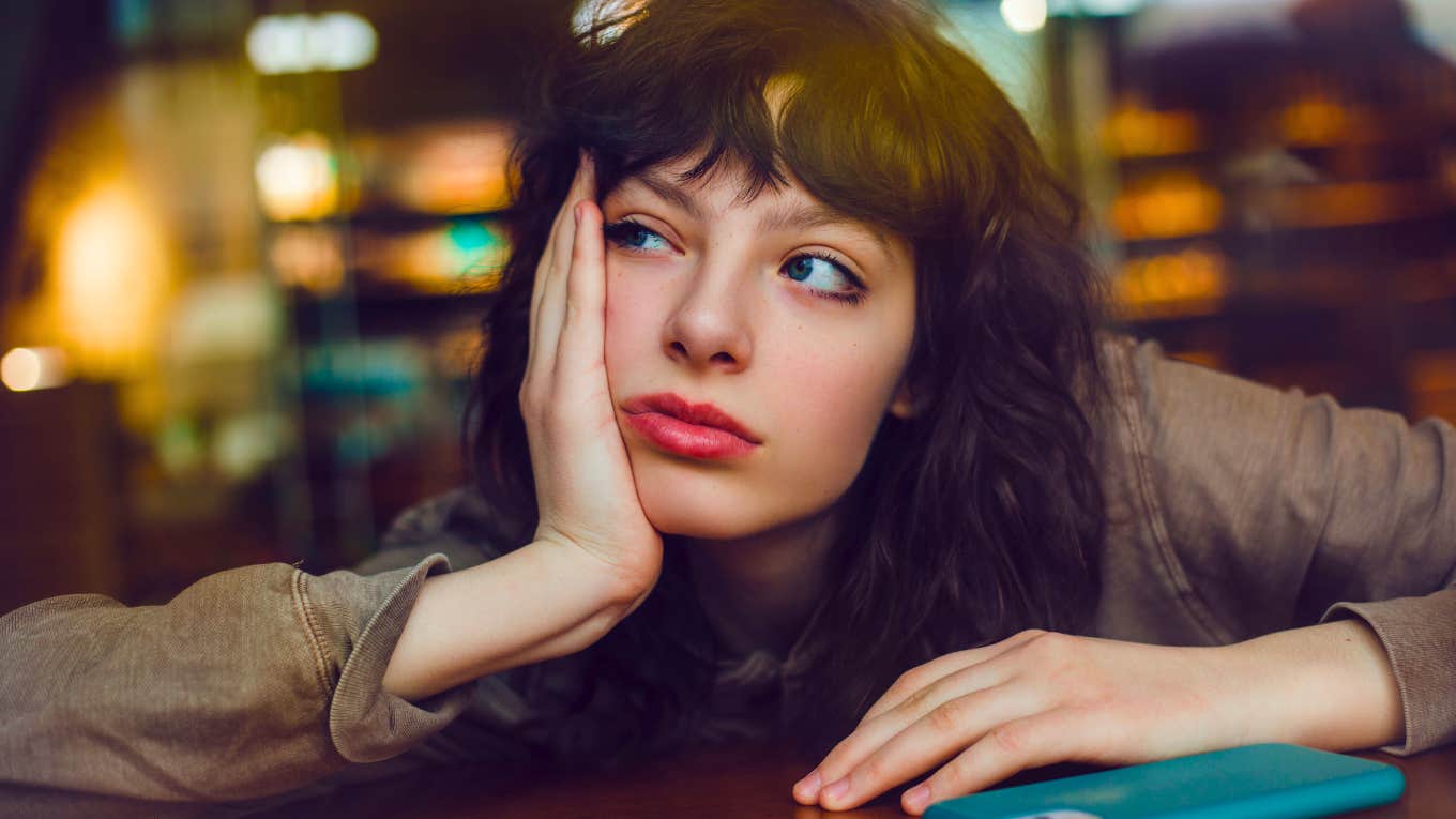 11 Things People Do When They’re Mentally Checked Out And Barely Functioning