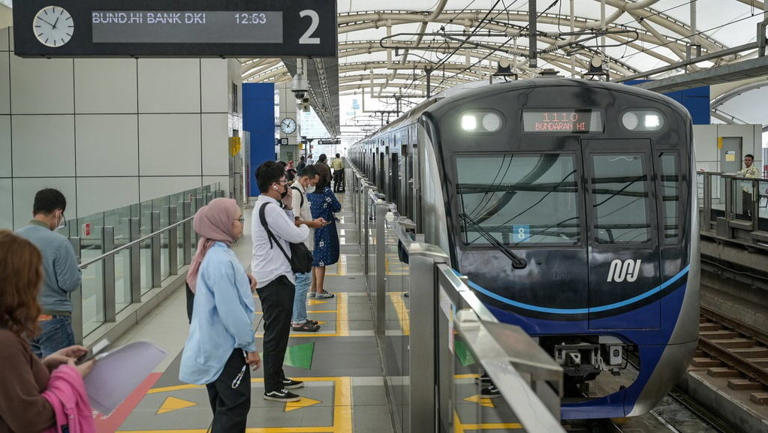 Sampai Kapan MRT, LRT, & TransJakarta Gratis April 2025?
