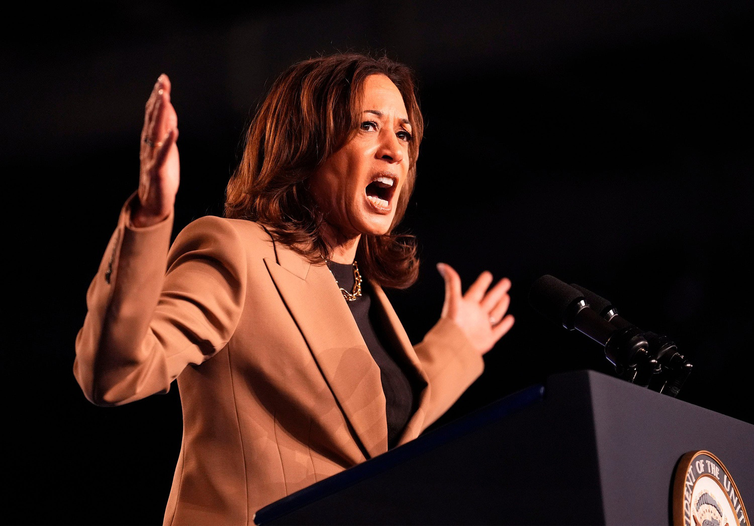 Poll Reveals Kamala Harris’ Approval Rating in Governor’s Race Poll Reveals Kamala Harris’ Approval Rating in Governor’s Race
