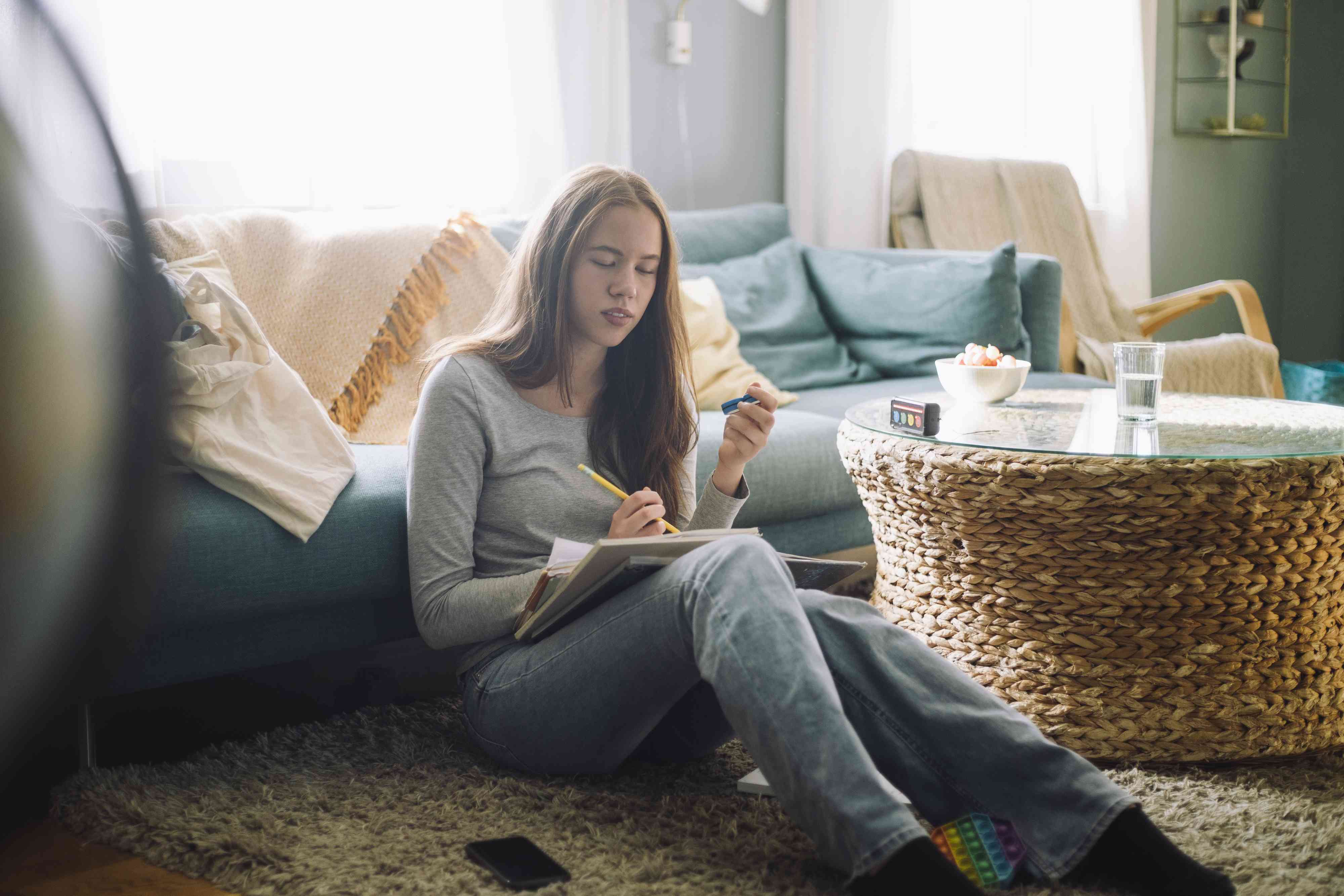 10 signs and symptoms of autism in girls