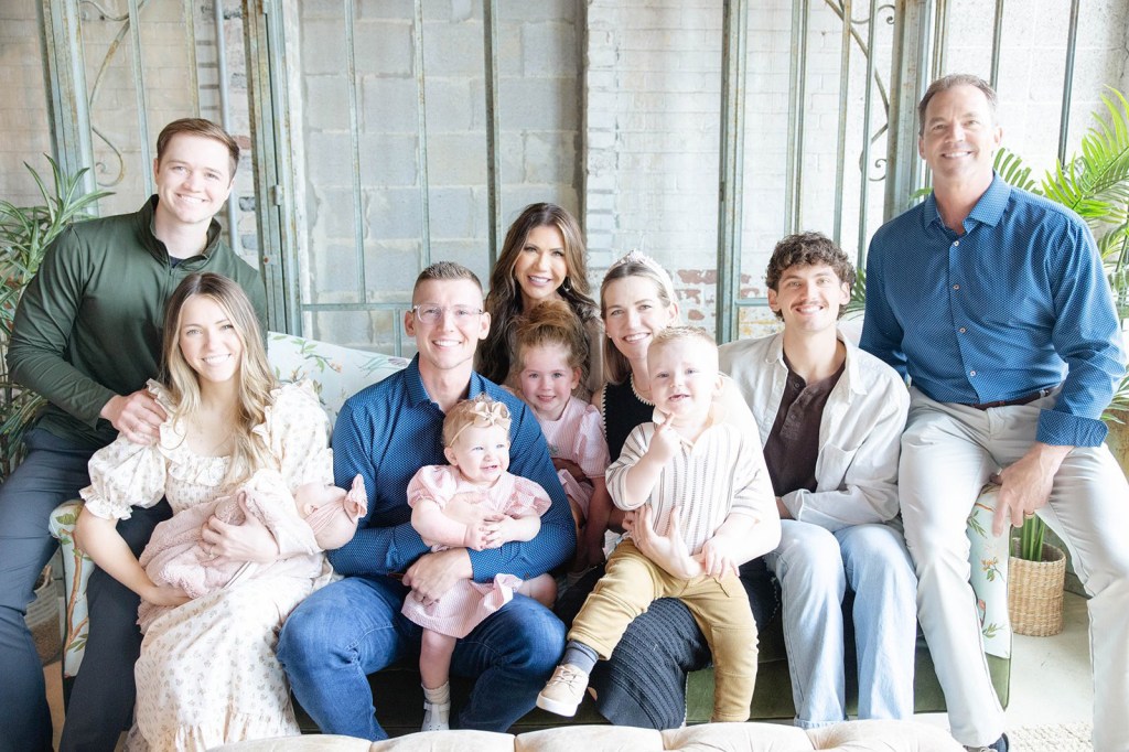 Kristi Noem’s swanky Gucci bag, with $3K cash and her passport inside ...