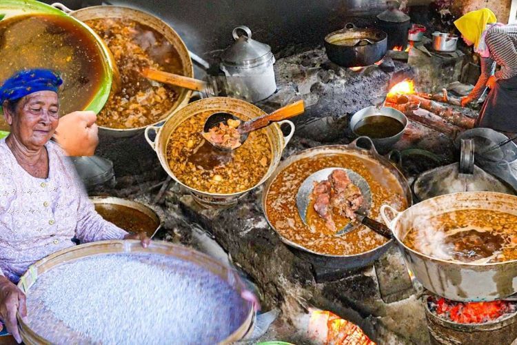 Jelajah Kuliner Unik dan Hidden Gem Pulau Garam Madura, Ada yang Masih ...