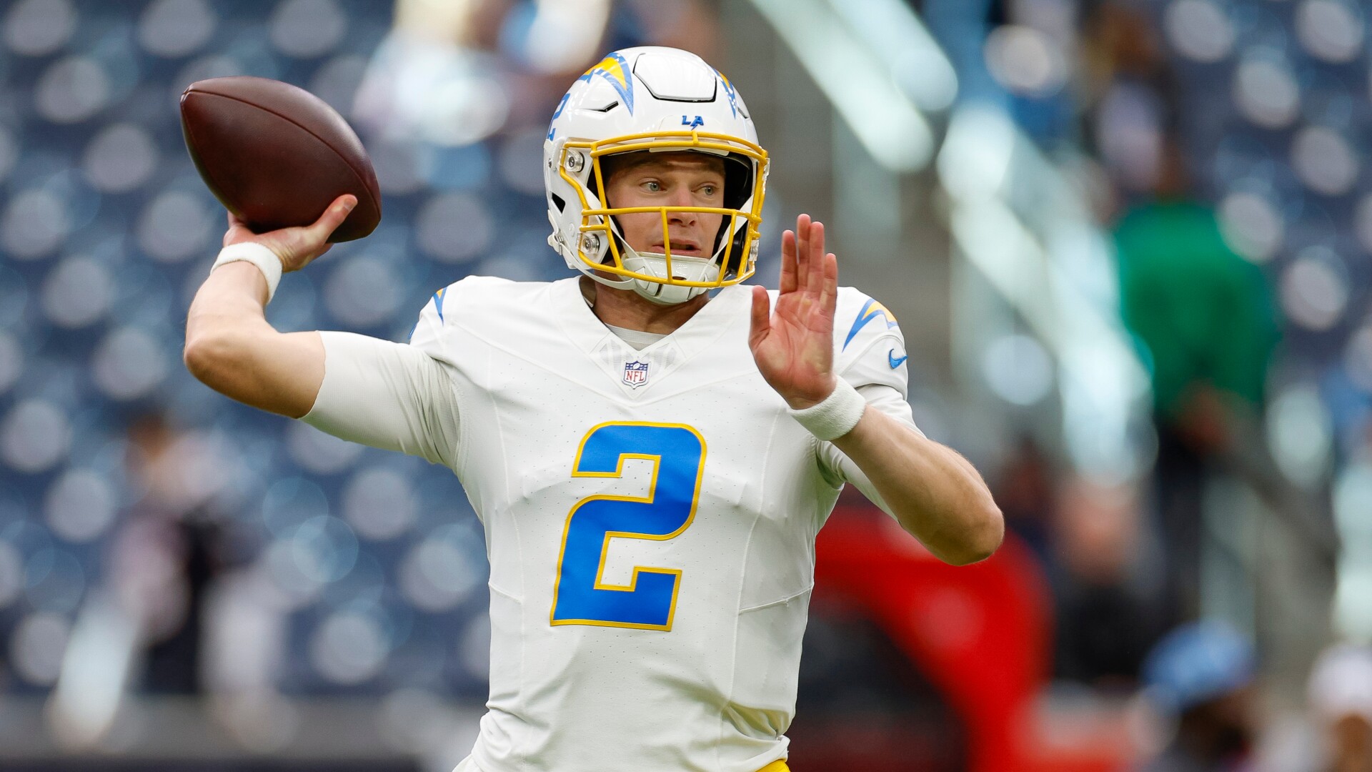 Falcons sign QB Easton Stick