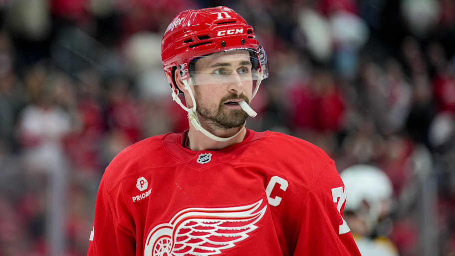 Dylan Larkin calls out Steve Yzerman over Red Wings' lackluster trade ...