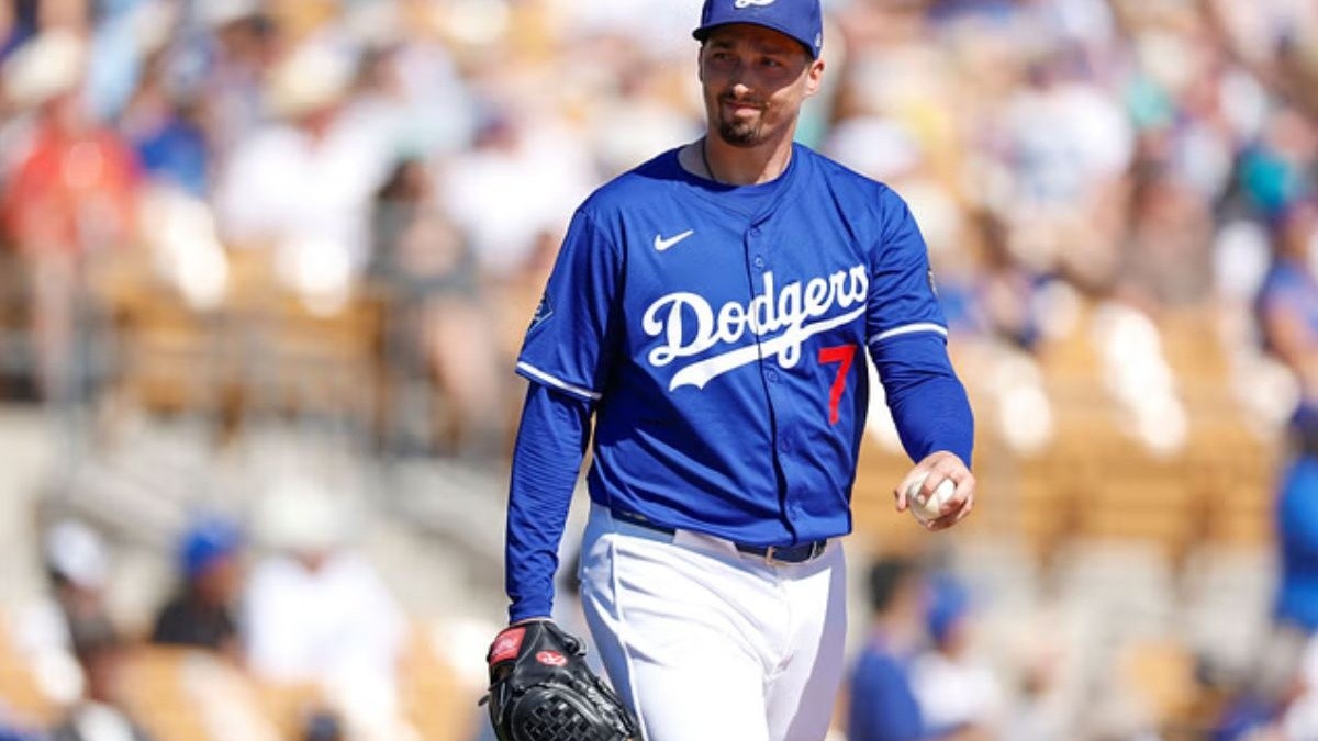 MLB: Snell convinces Roberts to keep him in and doesn't disappoint ...