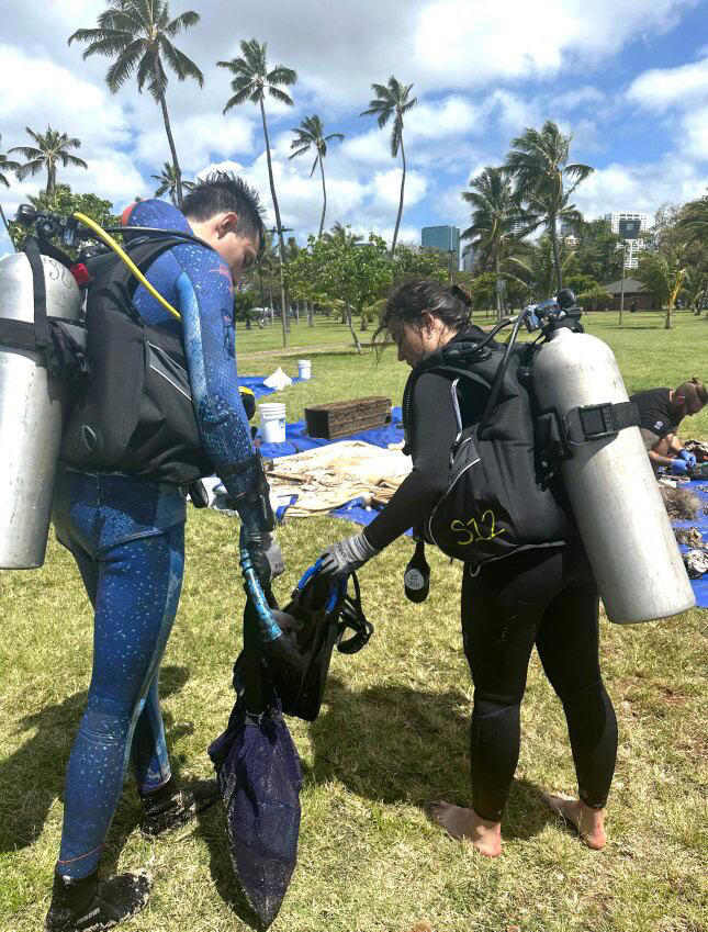 Magic Island Earth Day cleanup brings divers and families together to ...