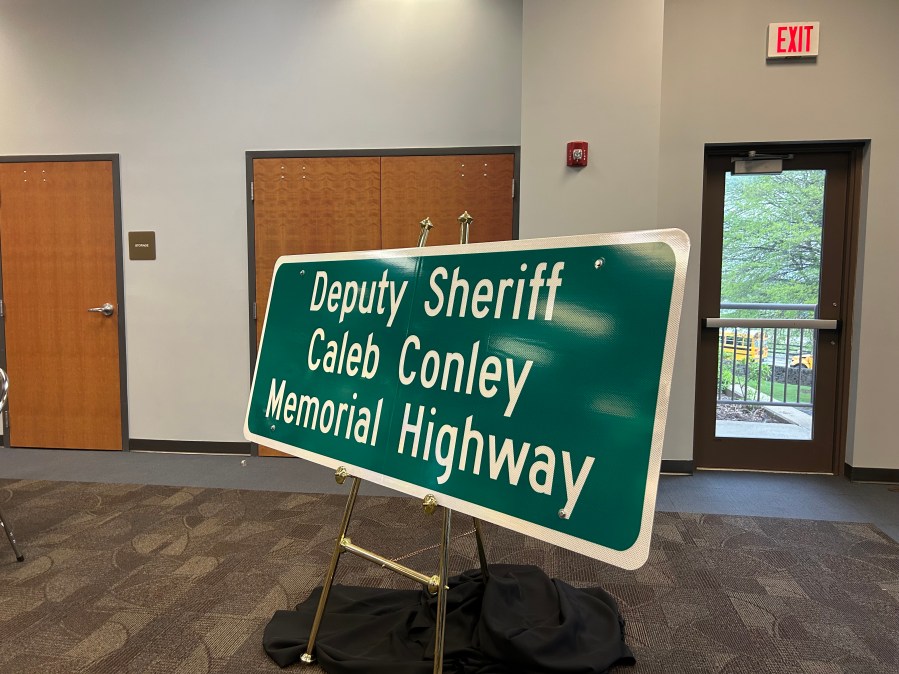 Fallen Scott County deputy honored with memorial highway