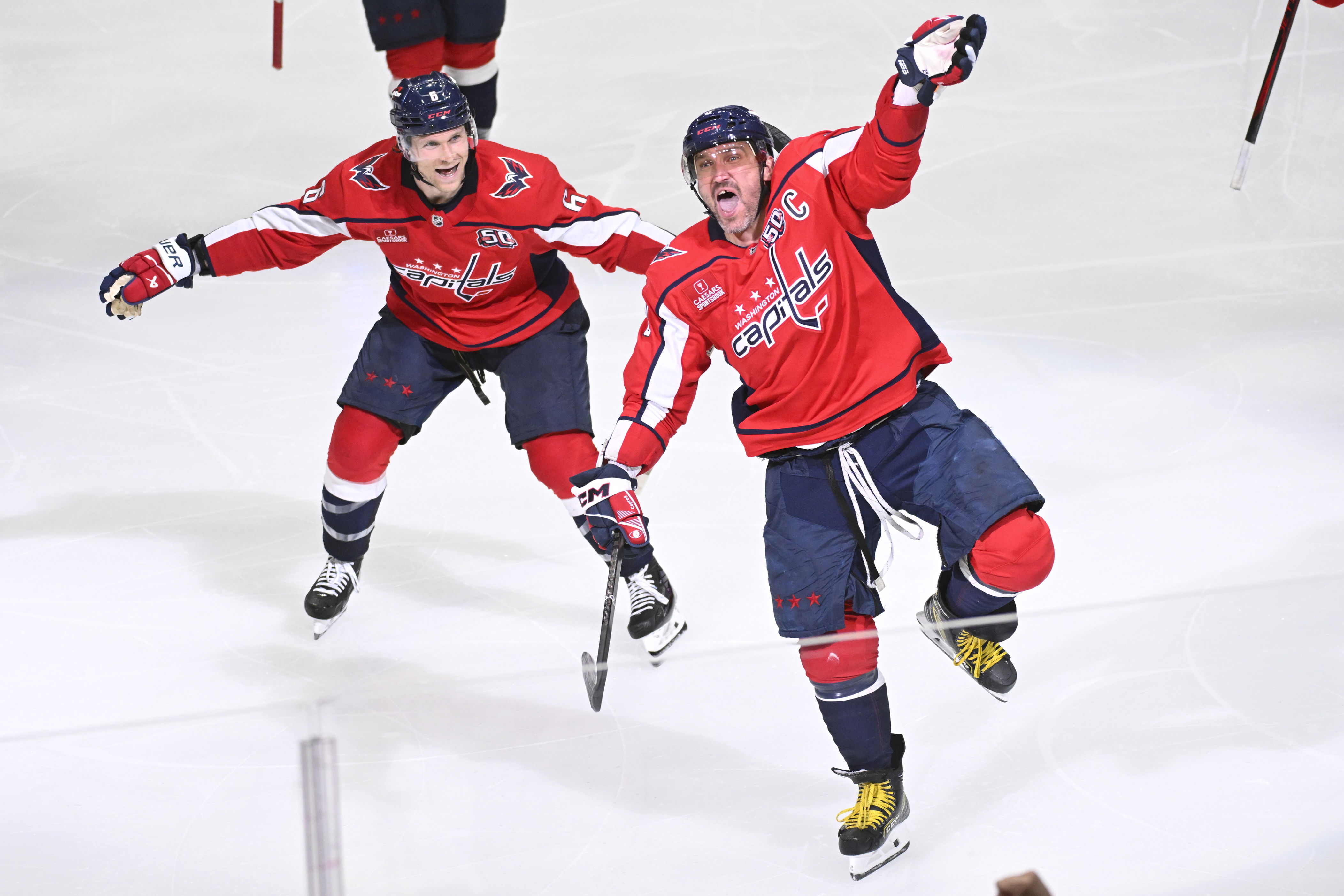 With Alex Ovechkin’s first playoff OT winner, Caps take Game 1