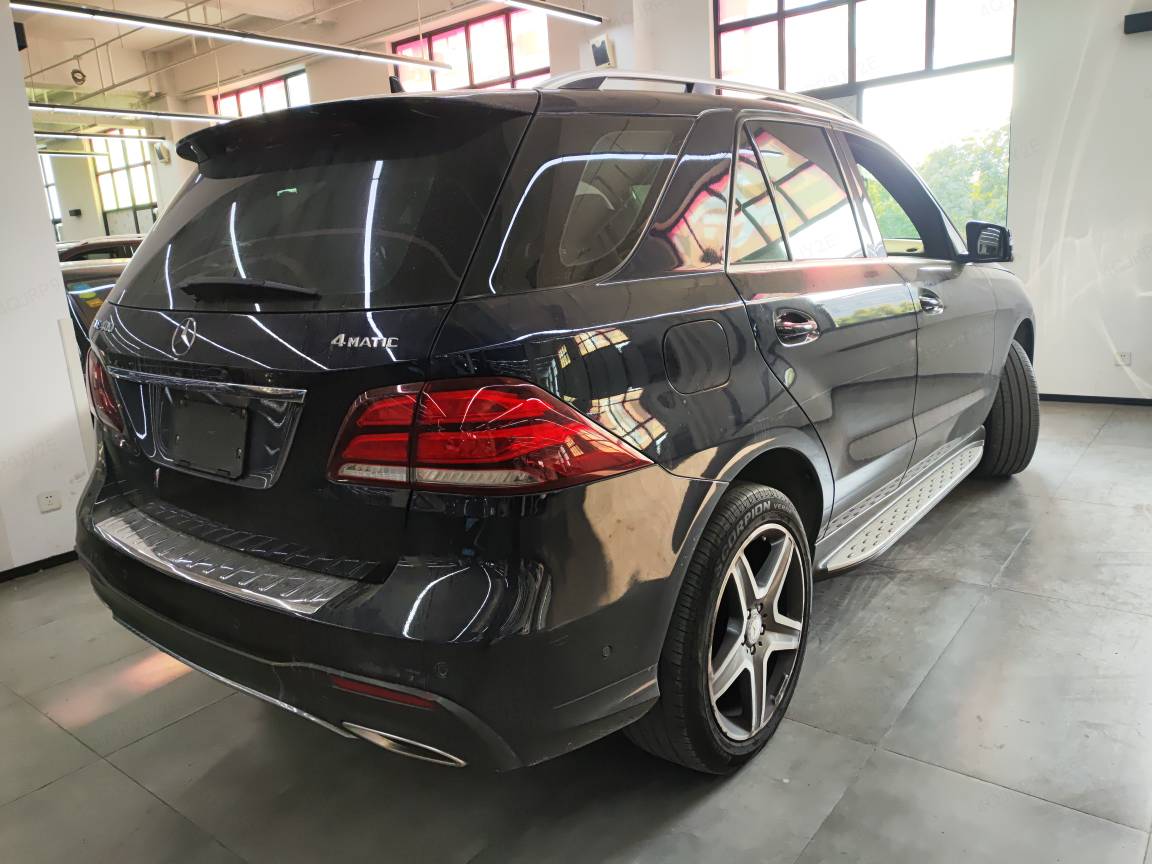 奔驰 奔驰GLE 2015款 GLE 400 4MATIC实拍图