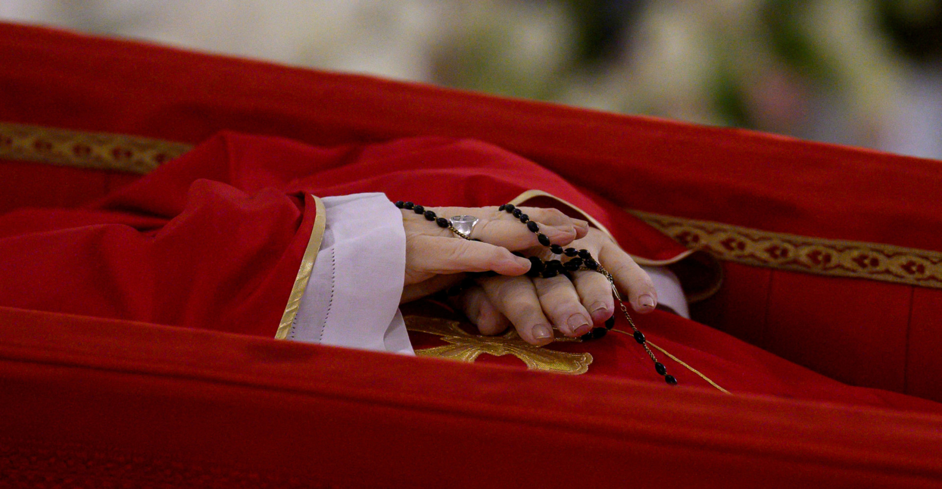 What happens when the pope dies?