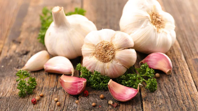Garlic is the killer of high cholesterol, you just need to know the ...