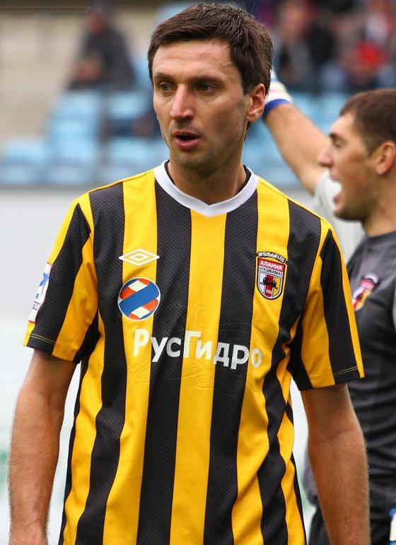 The 15 Footballers with the Most Red Cards of All Time – Ranked