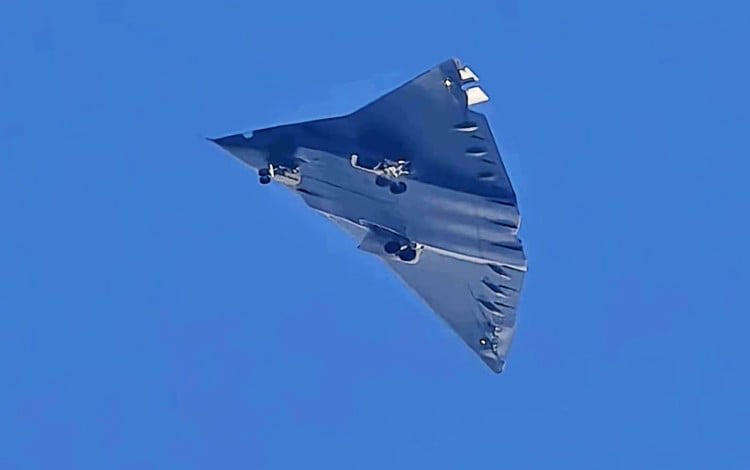 China’s J-36 design team unveils aircraft carrier landing system for ...