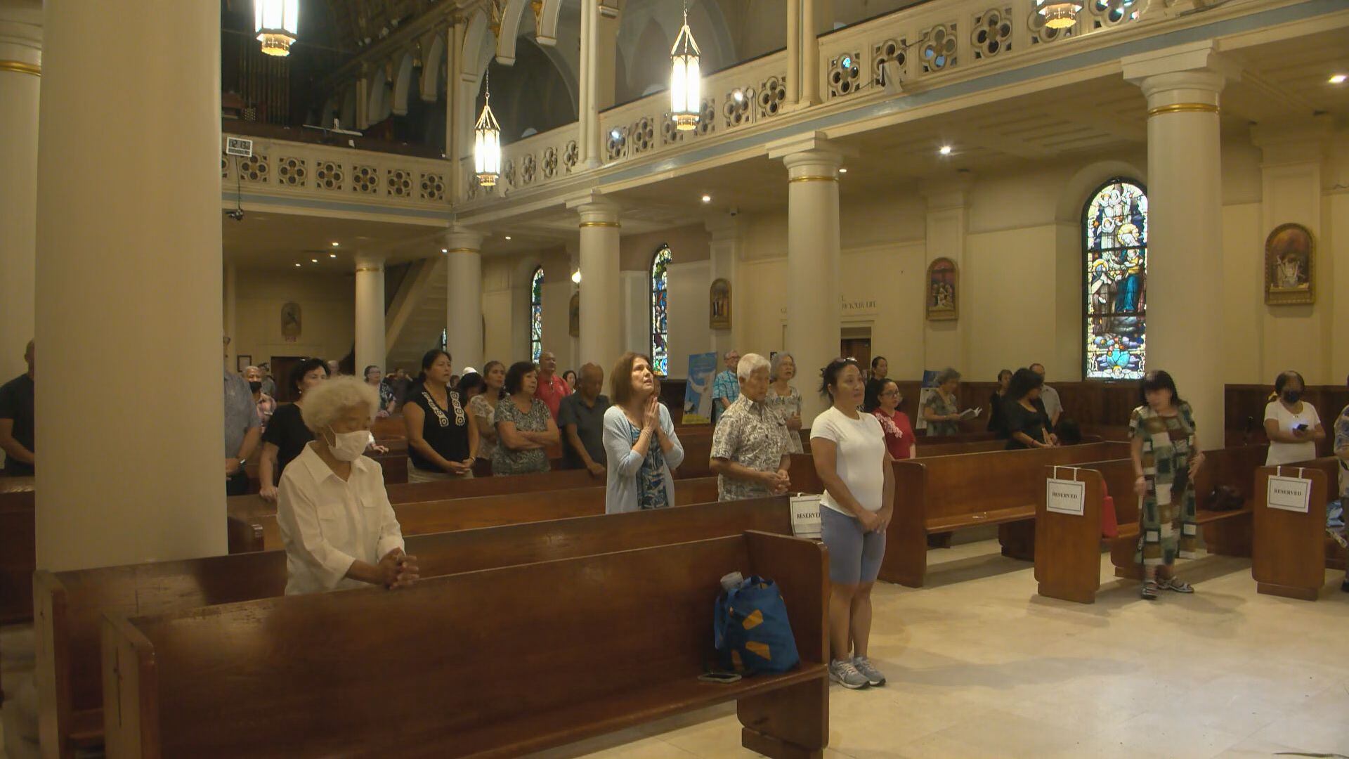 ‘He’s an angel’: Hawaii Catholics mourn Pope Francis