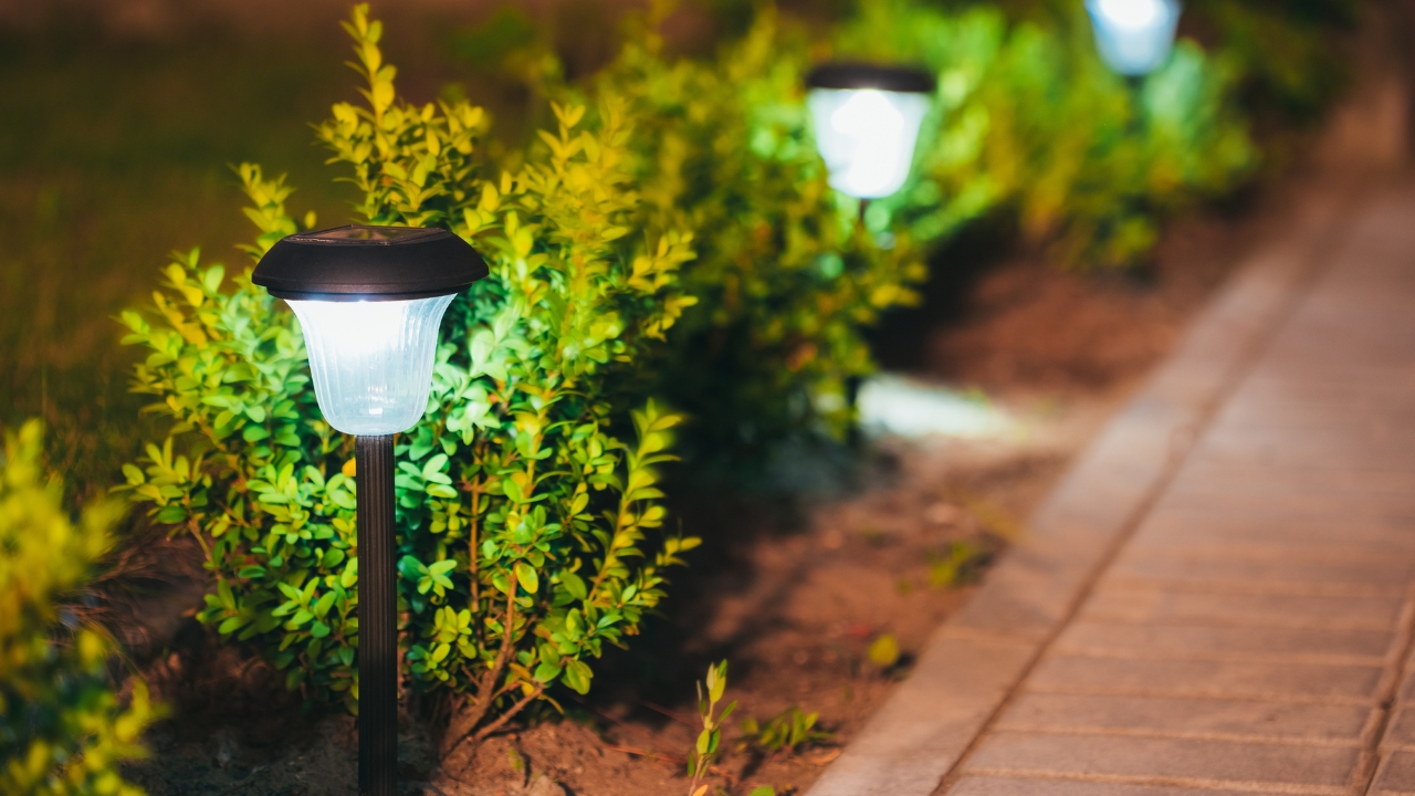 12 front yard ideas that work for any budget