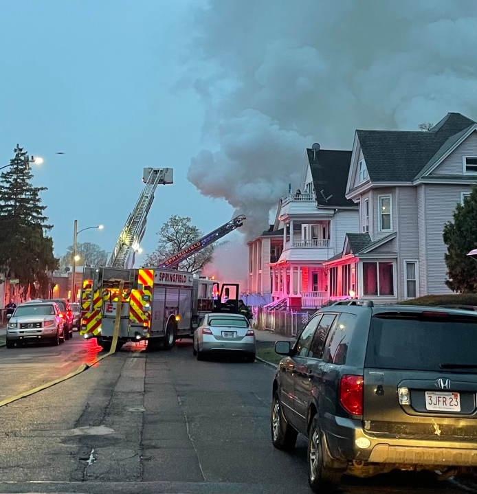 10 without a home after fire on Phoenix Street in Springfield