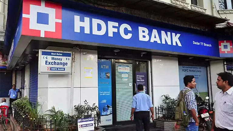 HDFC Bank joins Rs 15 lakh crore club, becomes India’s third most ... HDFC Bank joins Rs 15 lakh crore club, becomes India’s third most ...