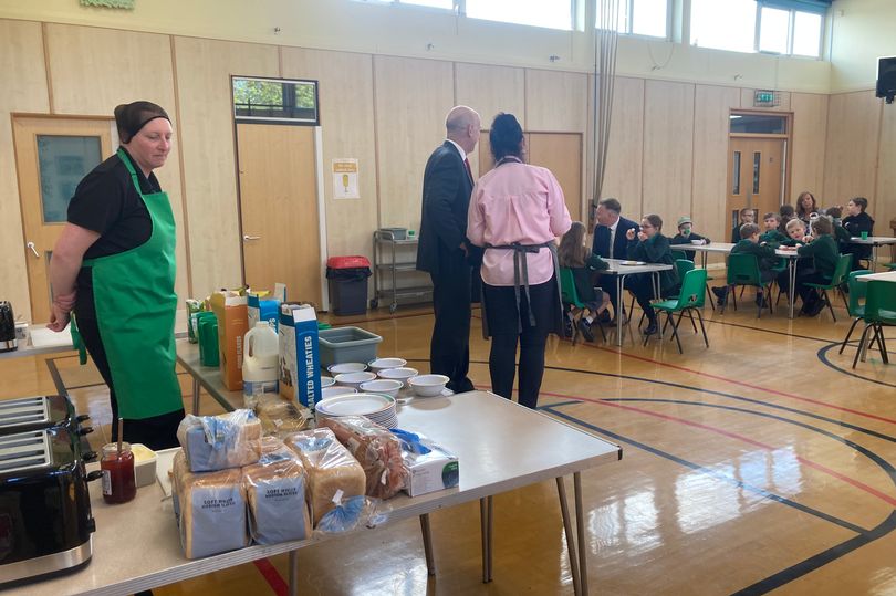 Nottinghamshire head 'keeping close eye' on school’s budget for free ...