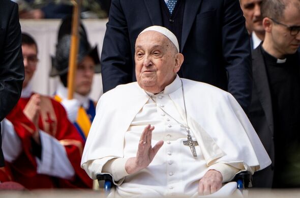 Pope post-mortem tradition that includes three blows to head with ...