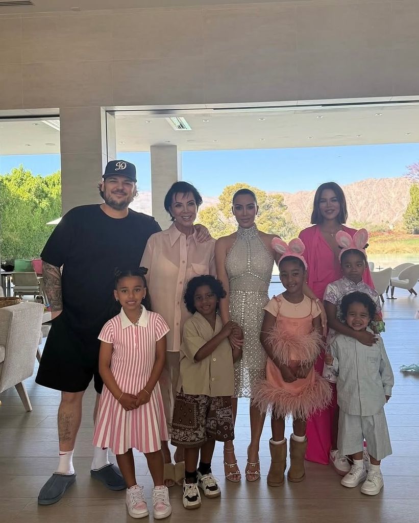 Ultra-private Rob Kardashian reacts to latest family update with rare ...