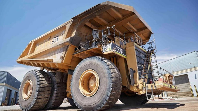 Caterpillar 797: el camión diesel más potente del mundo