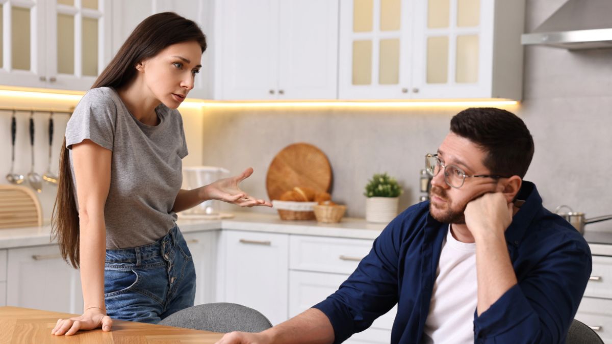 15 Warning Signs You’re in a One-Sided Marriage