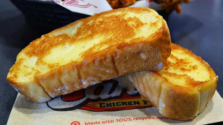 12 Facts About Raising Cane's Every Fried Chicken Enthusiast Should Know